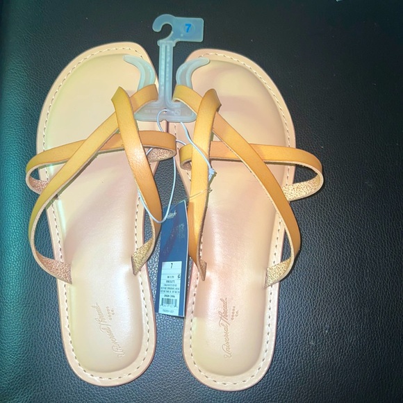 UniversalThread | Shoes | Universal Thread Brand Sandals In Tan Color ...